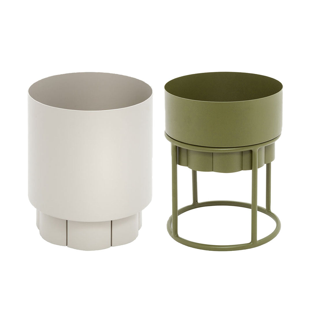 Lotus - Outdoor Planter I