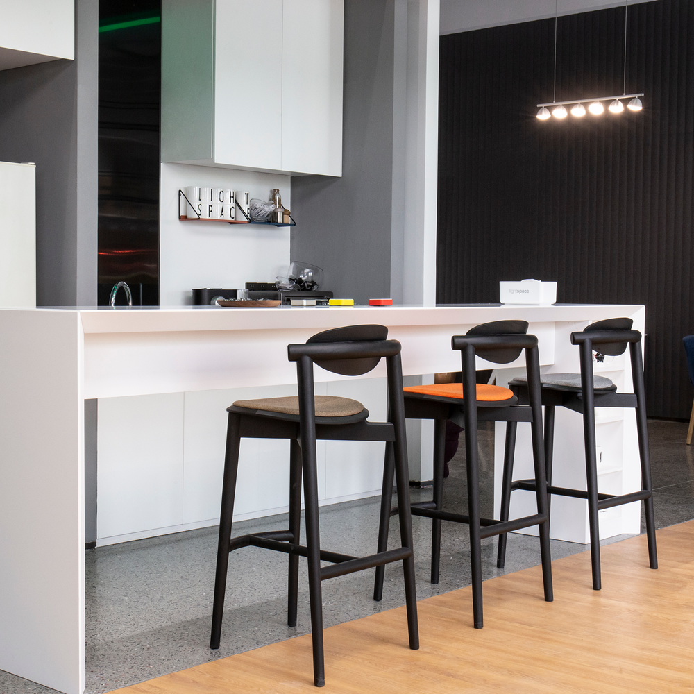 Giga - Bar chair (Iconic Award Winner)